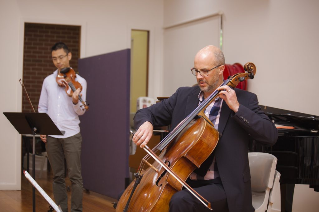 Hire Musicians – Mochi Music